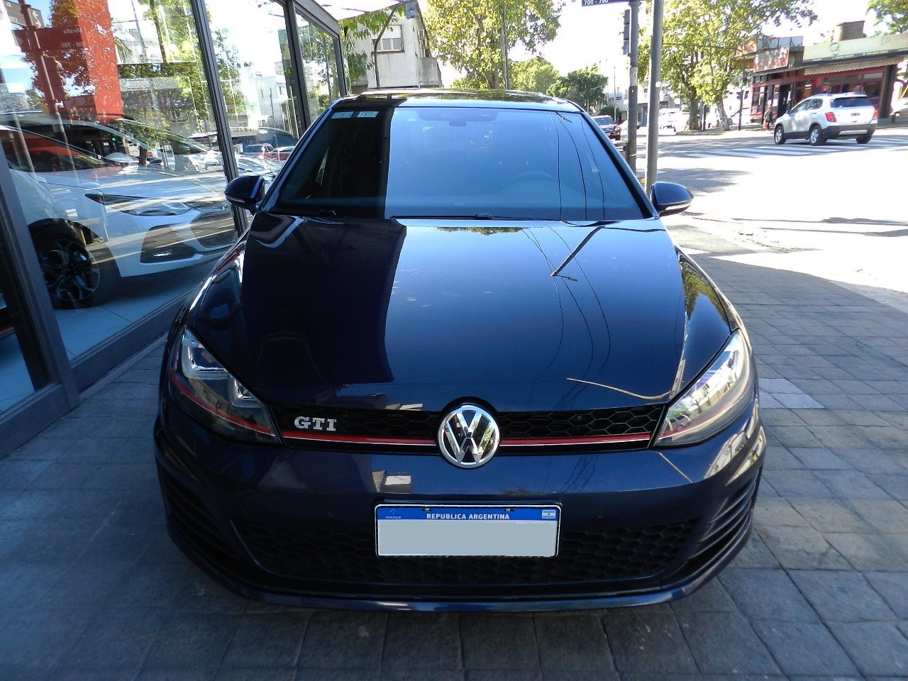 VOLKSWAGEN GOLF 2.0T GTI DSG – 2018 – 35.000 KM - DDS Autos